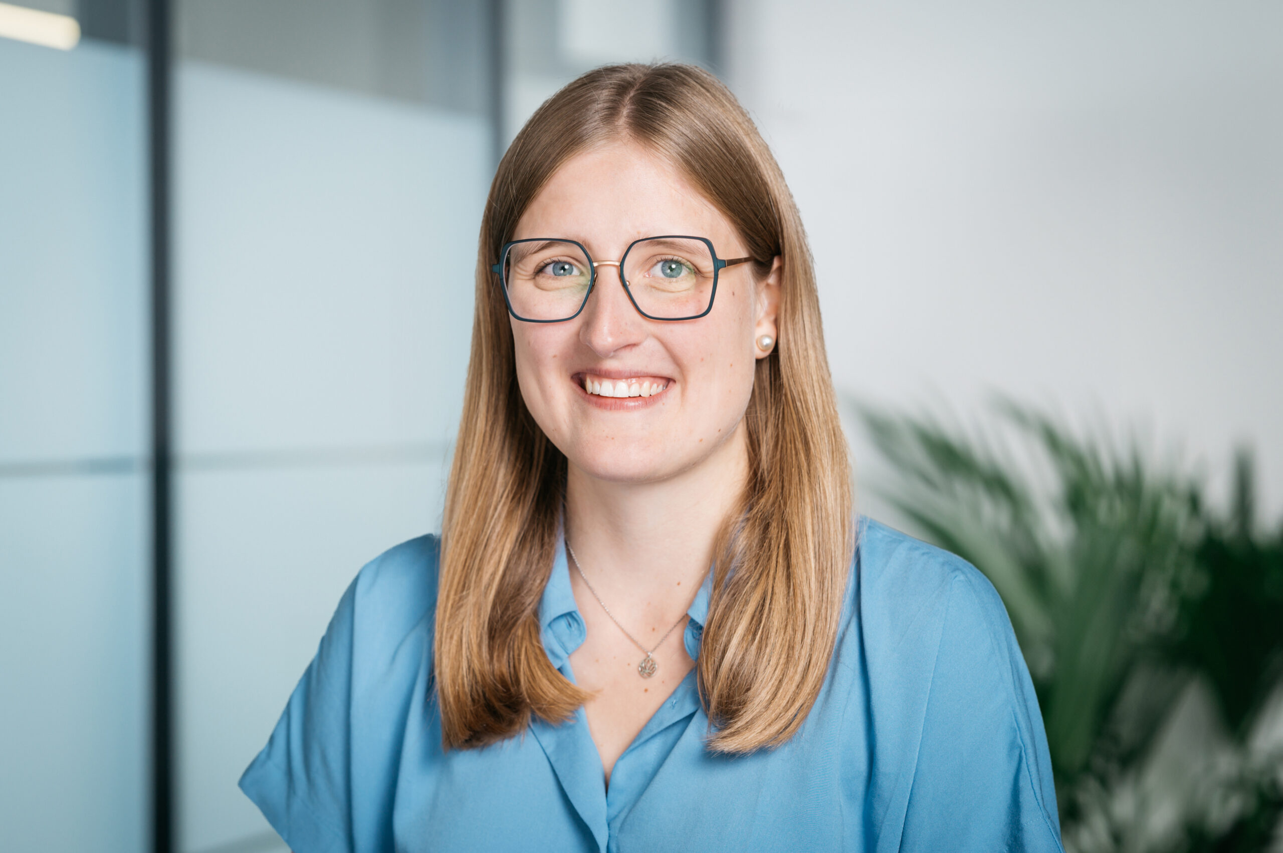 Team Anna - Sales Management Department